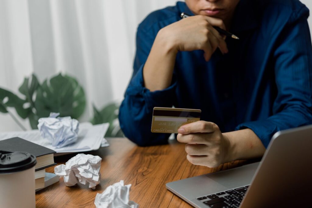 Can You Go to Jail for Not Paying Credit Cards? | Miami Herald