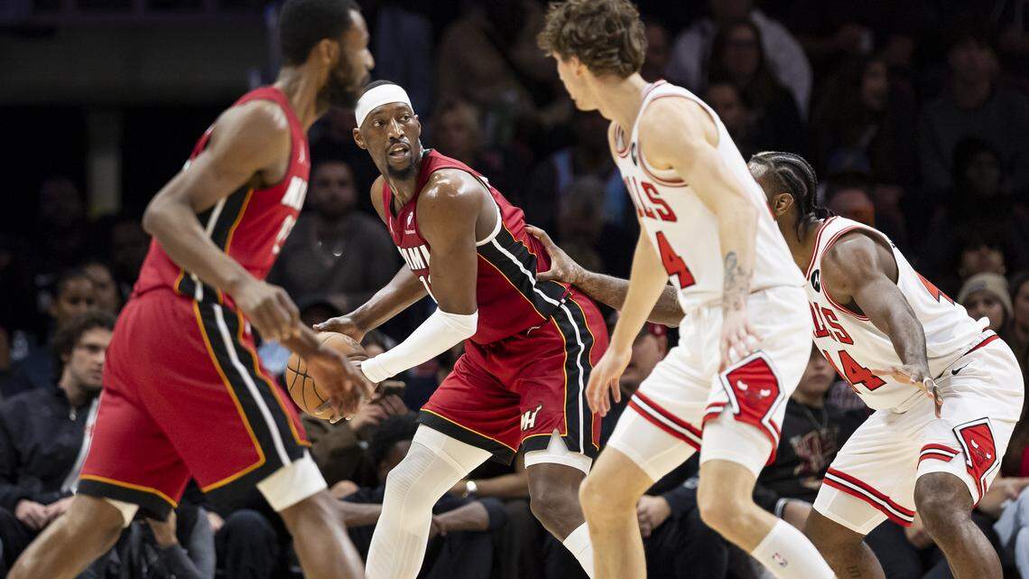 Short-handed Heat falls to injury-depleted Bulls at home | Miami Herald
