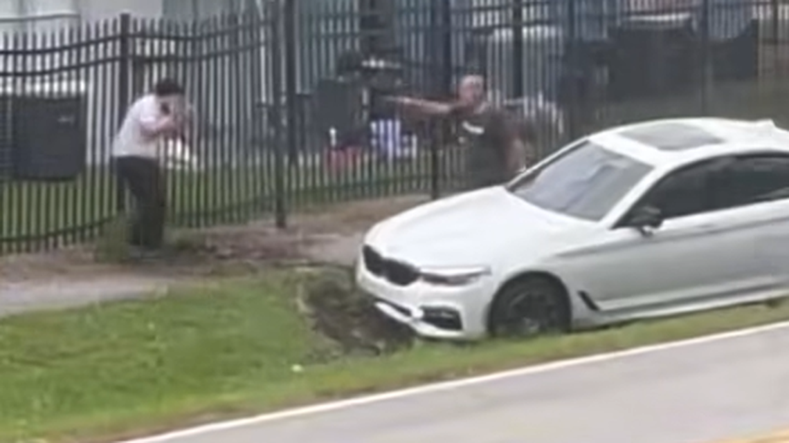 Hit and run ends with victim firing shots, Florida cops say | Miami Herald