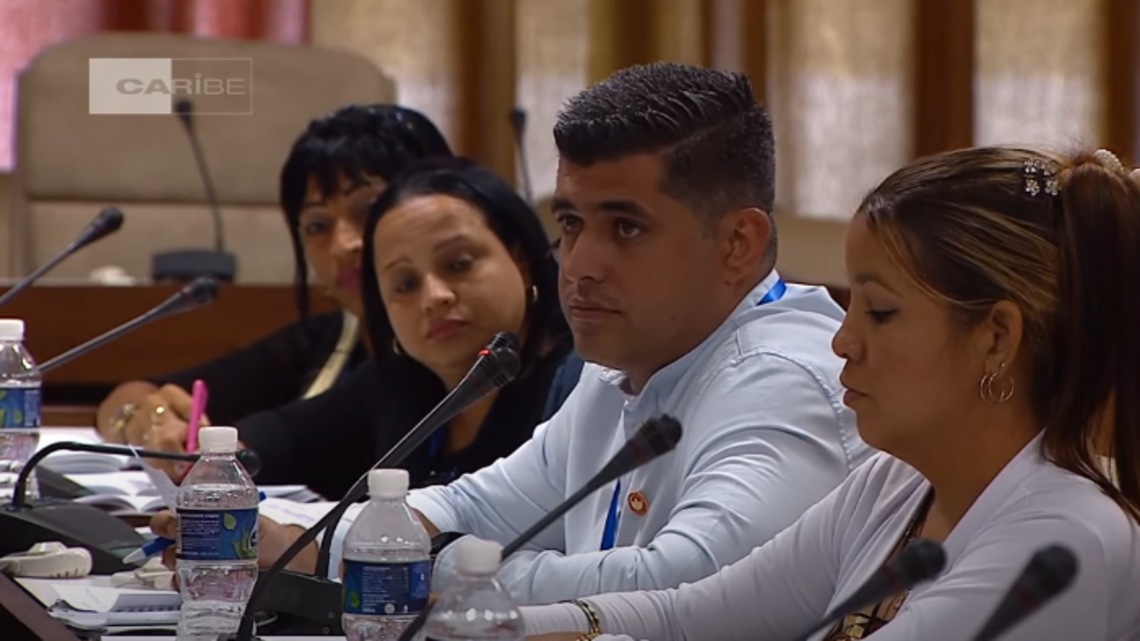 Small business owner defends markets in Cuban National Assembly | Miami ...