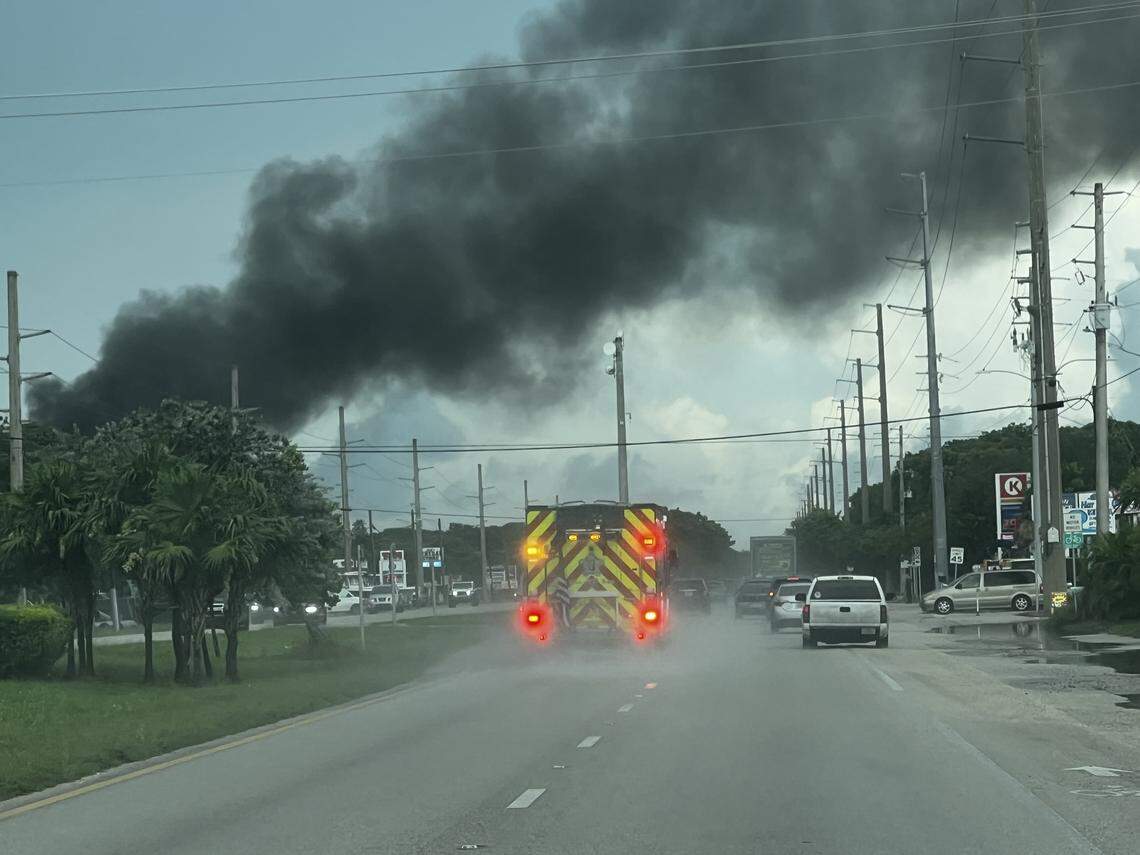 Firefighters put out boat fire in Key Largo | FL Keys News