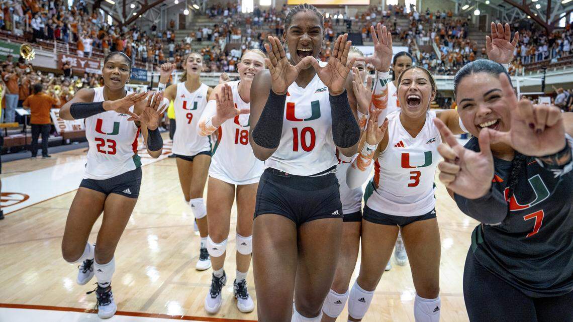 Miami Hurricanes volleyball silences Texas with monumental win | Miami ...