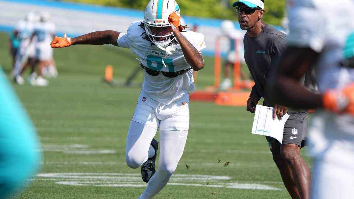 Dolphins discuss WR situation, removal of games. Conner cut | Miami Herald