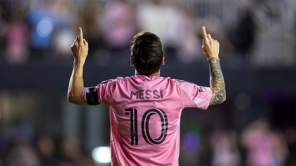 Messi visits Camp Nou, reminisces, heads to Angola friendly | Miami Herald