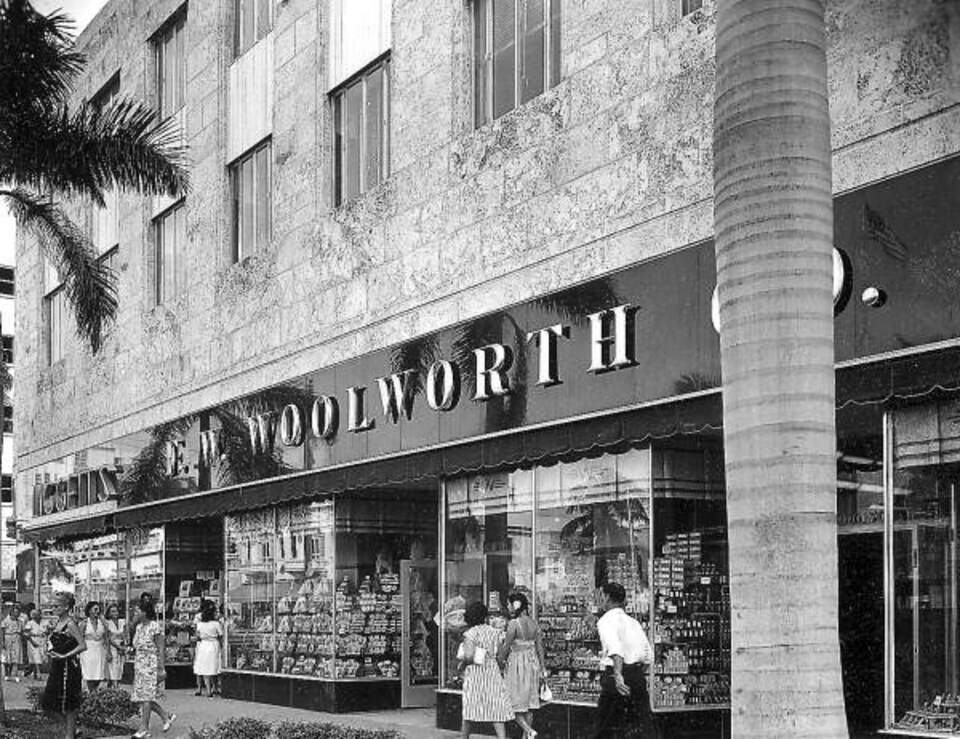 Remember old store sin Miami: Spec’s, Zayre, Burdines, Levitz | Miami ...