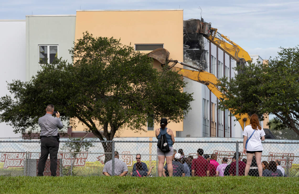 Parkland shooting: Stoneman Douglas building demolition starts | Miami ...
