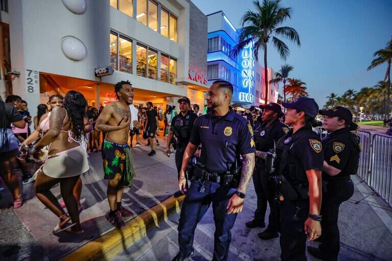 Fort Lauderdale and Miami Beach’s competing marketing for spring break ...