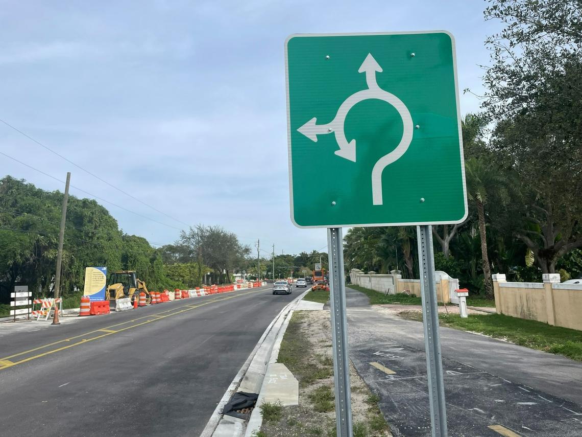 Pinecrest traffic circle on Old Cutler Road faces lawsuit | Miami Herald