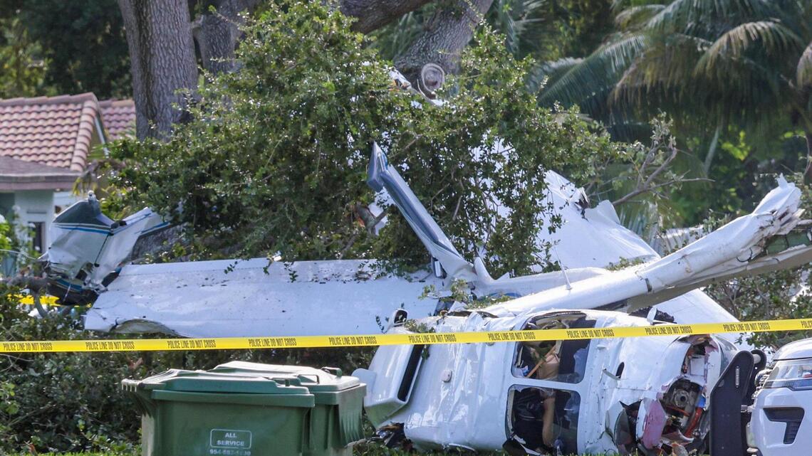 Two teens hurt, one seriously, in Pembroke Pines plane crash | Miami Herald