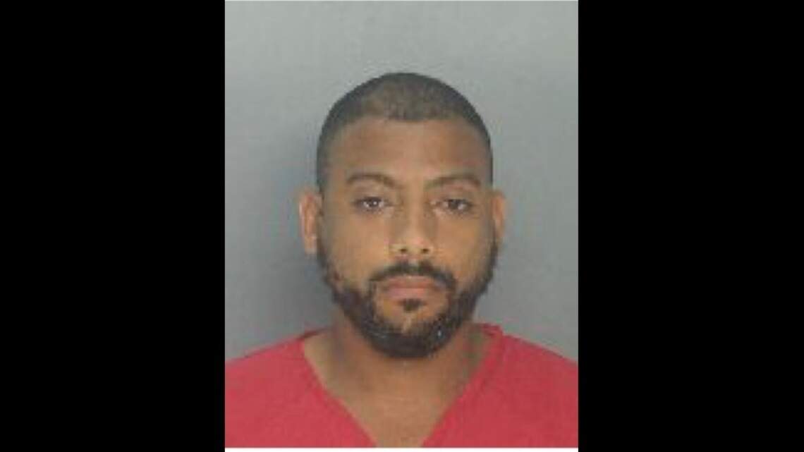 Miami-Dade cop jailed again in domestic-violence case | Miami Herald