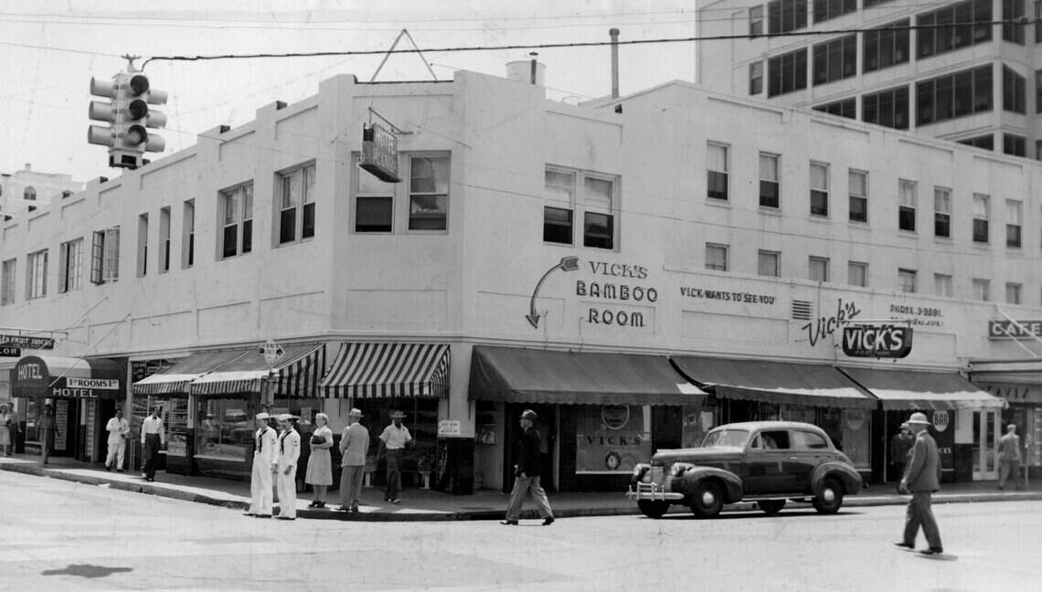 Old pictures of downtown Miami through the decades | Miami Herald