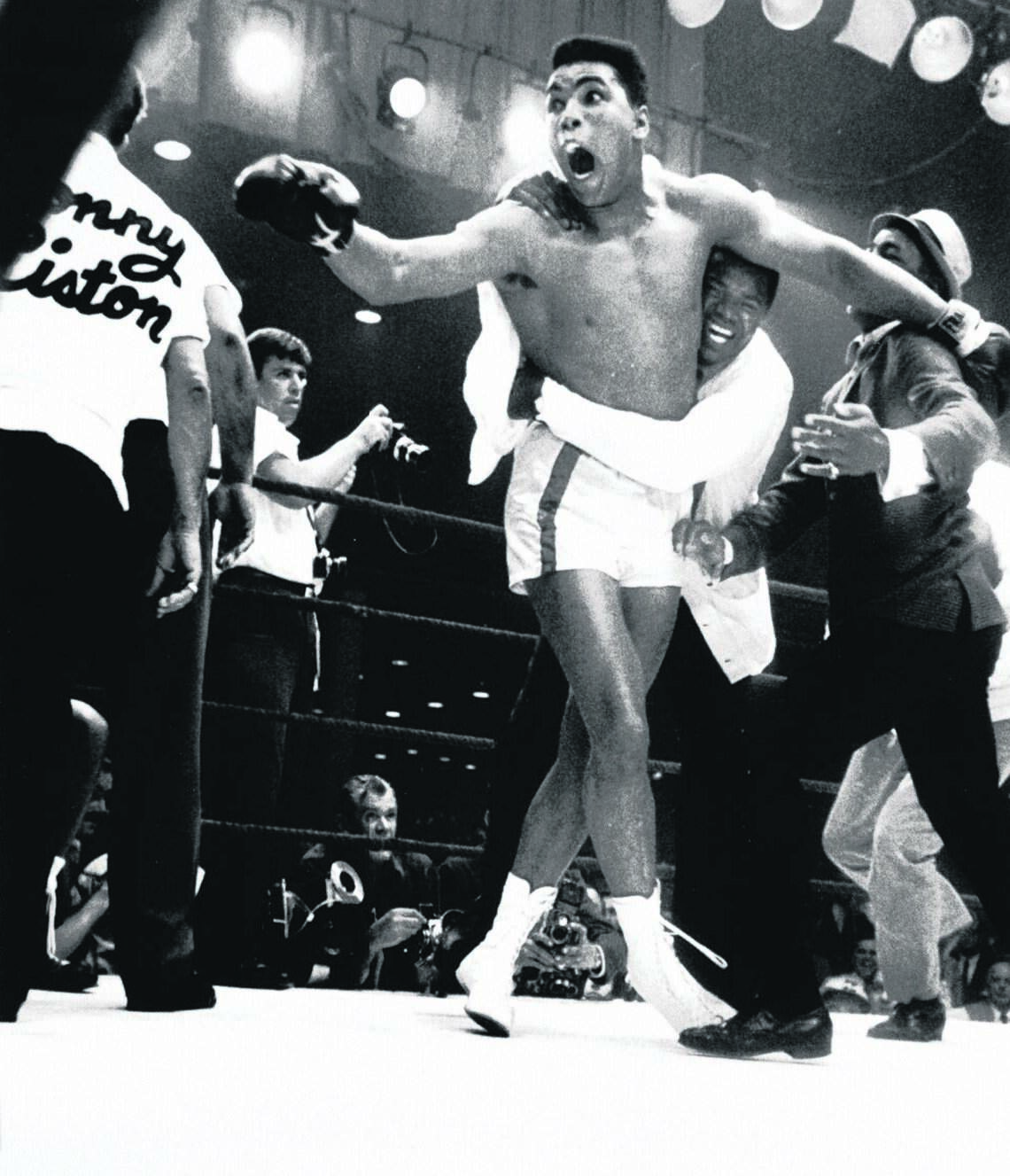 Muhammad Ali beat Liston in Miami Beach in February 1964 | Miami Herald