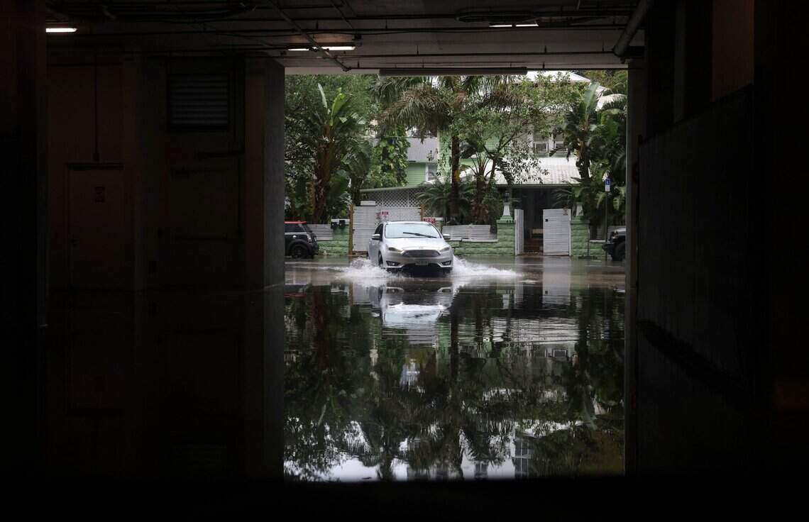 Photos, video of rain and flooding on Miami streets | Miami Herald
