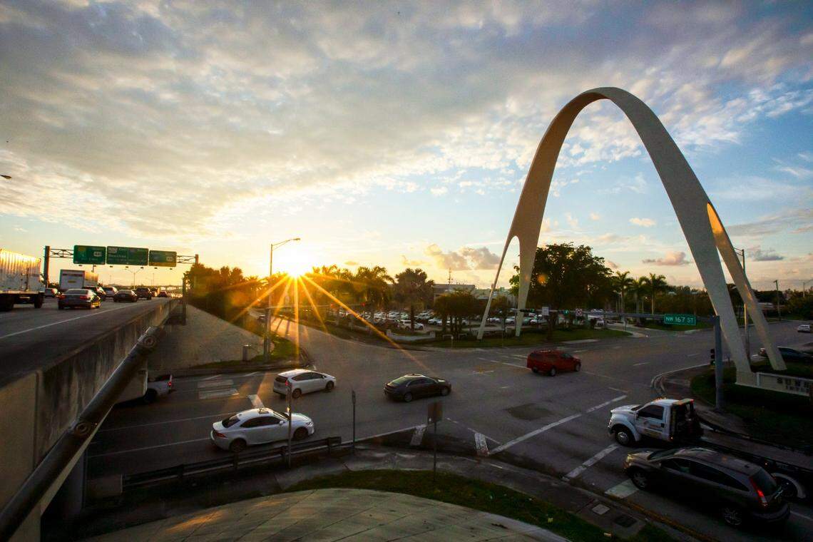 Miami landmark: See the giant arch off the highway | Miami Herald