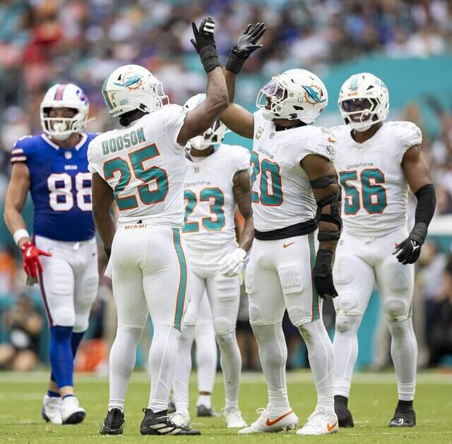 Dolphins ride big defense to 30-13 home upset of nemesis Bills | Miami ...