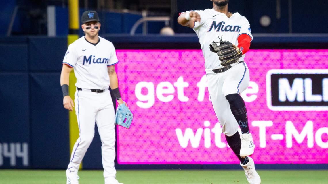 Marlins hit three homers, edge D-backs for fifth straight win | Miami ...